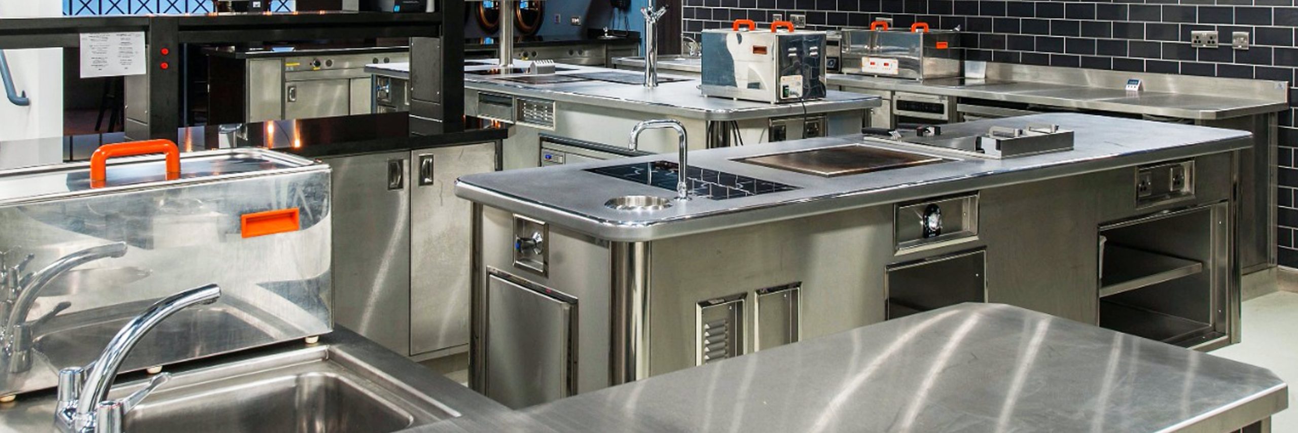 Solid Metal specialiste en Produits acier inoxydable sur mesure